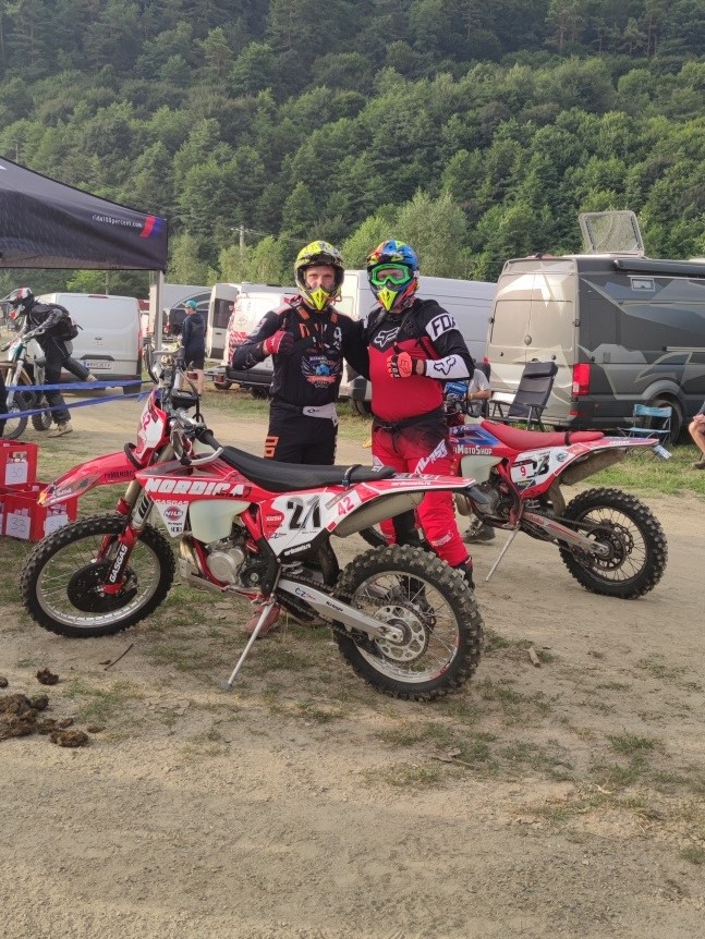 GasGas trece cu succes de Red Bull Romaniacs 2021!