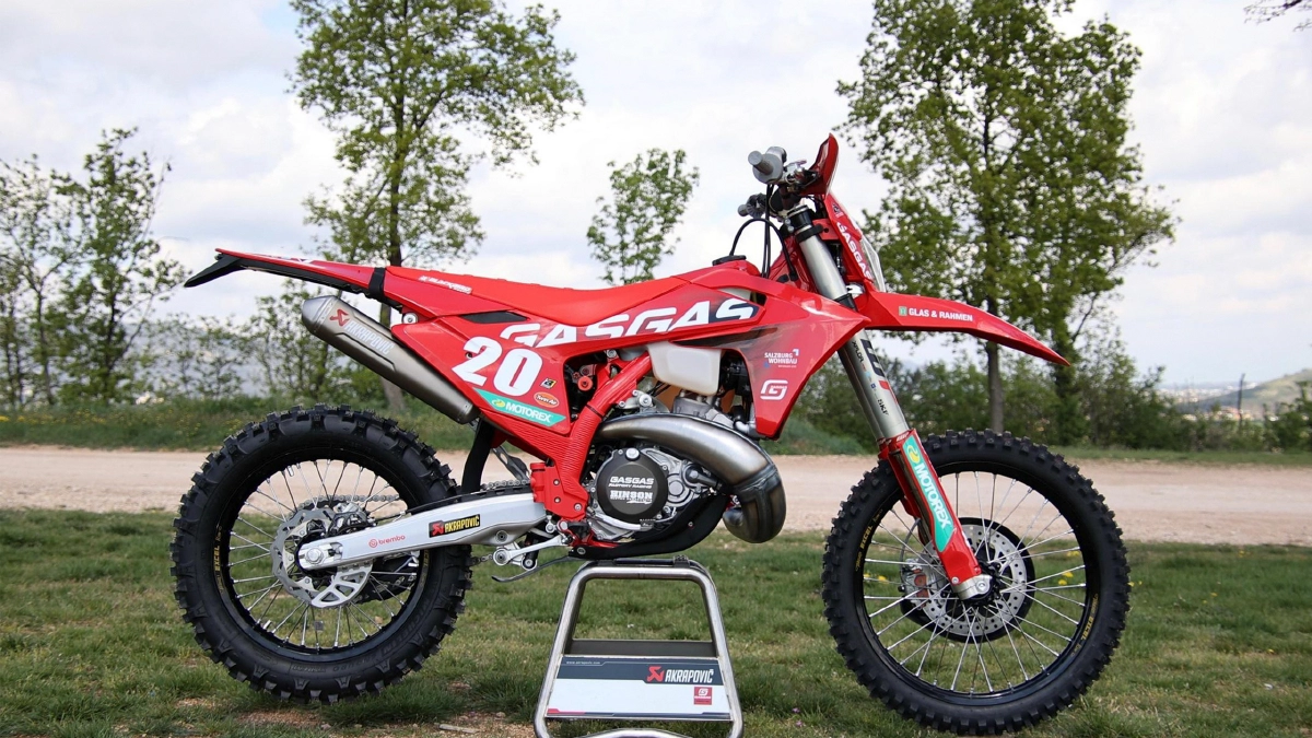 GASGAS EC300 2024? Michael Walkner's Bike for 2023 FIM Hard Enduro ...